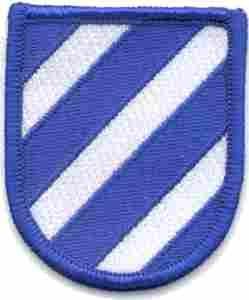 103rd Military Intelligence (LRSD, Co. D) Beret Flash - Saunders ...