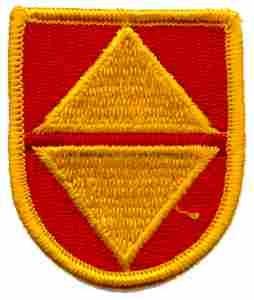 321st Artillery - 1st design Beret Flash - Saunders Military Insignia
